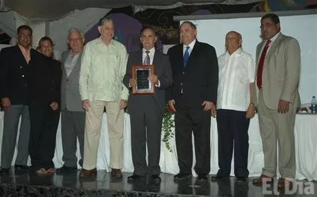 General Hernando Ramírez dice pueblo fue el héroe batalla 1965