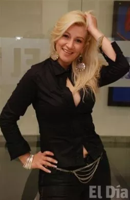 Michelle Flores Regresa más madura, pero monumental