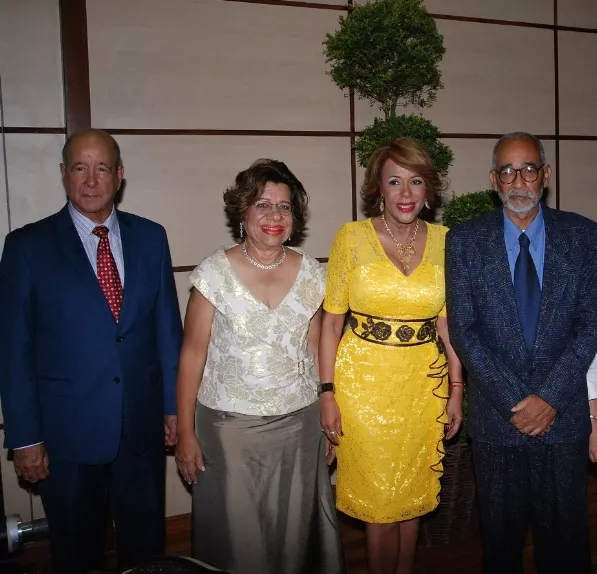 Martha Beato publica libro sobre cartas