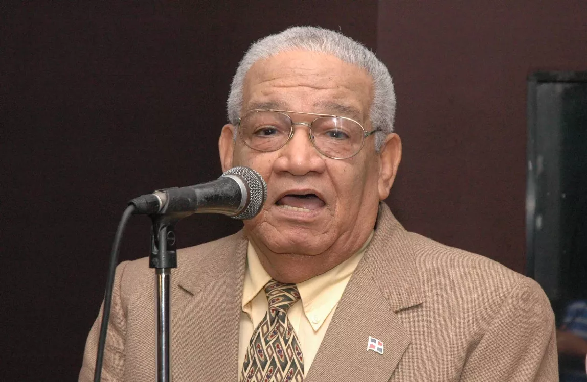 Fallece Papi Pimentel, narrador de las Águilas Cibaeñas