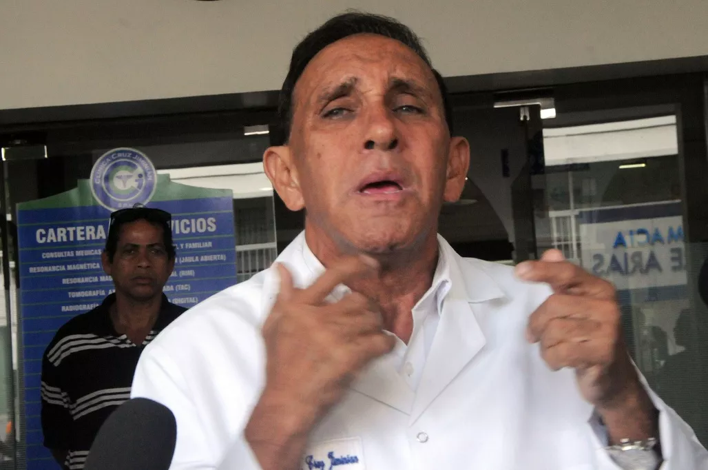 Cruz Jiminián está grave pero vivo y estable, confirma su vocera