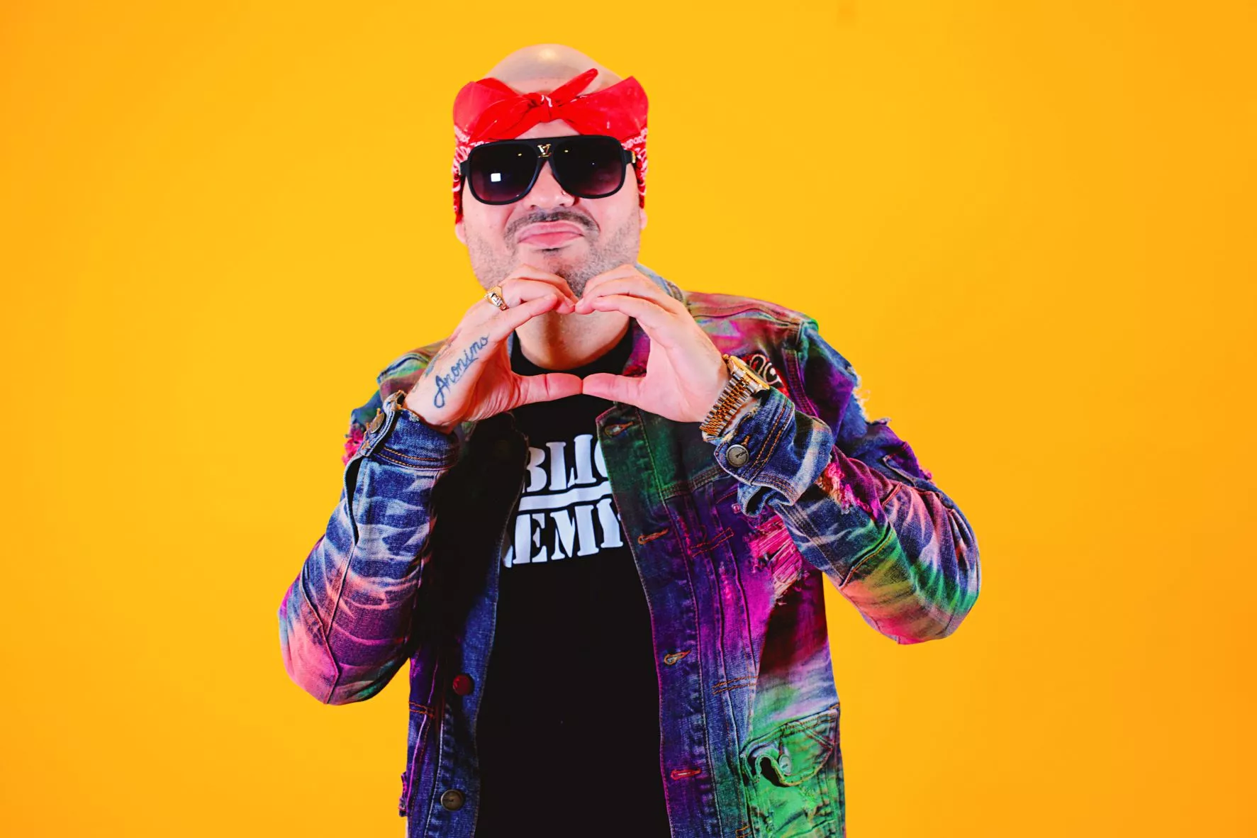 Sueños Records anuncia el estreno de “Enamoraíto”, de Papi Sánchez