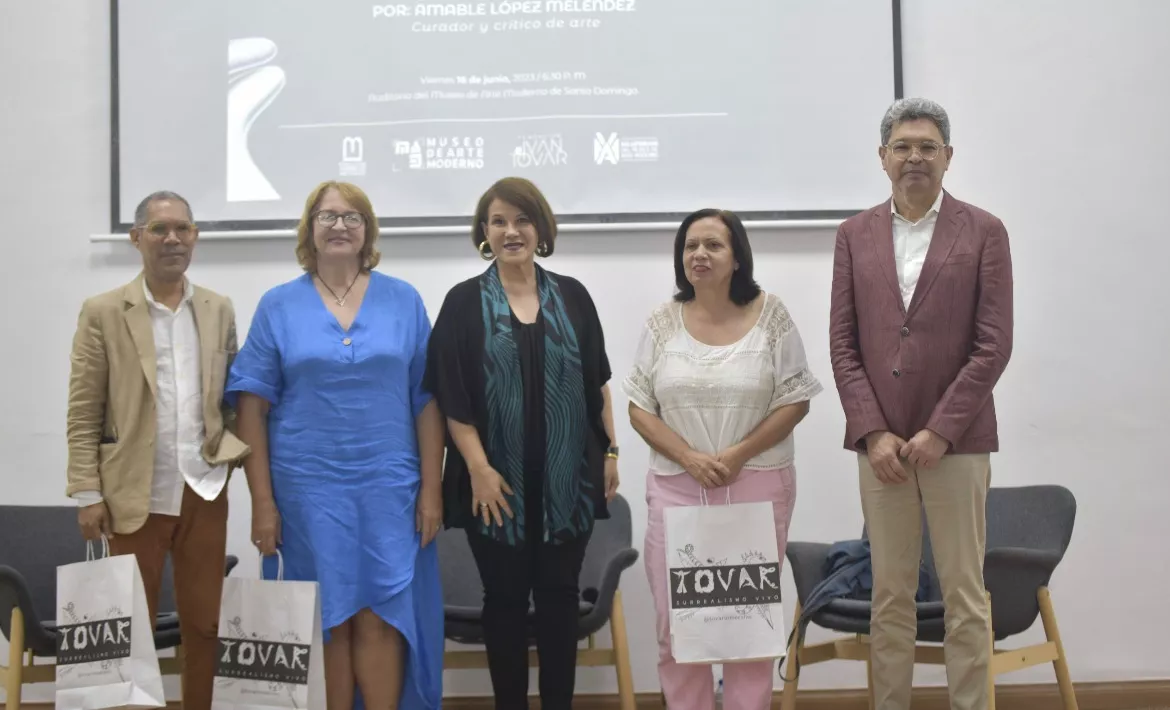 Realizan panel sobre surrealismo e Iván Tovar en el MAM