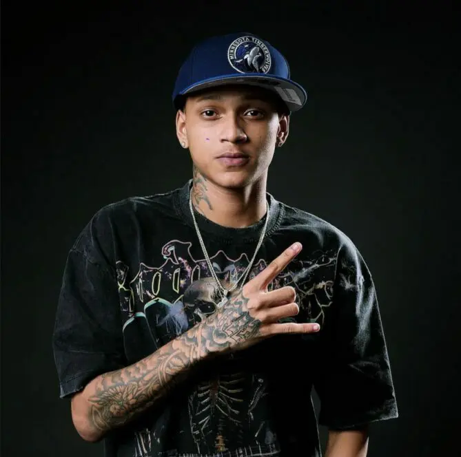 Fiebre 90″, el nuevo hit de Ezzy R y Duglaung que conquista a la ...