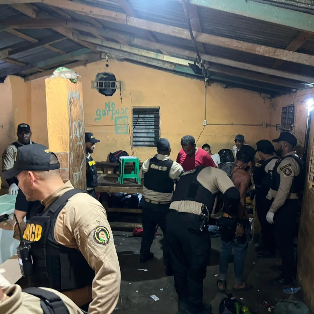 Capotillo: Operativo antidrogas deja 21 detenidos