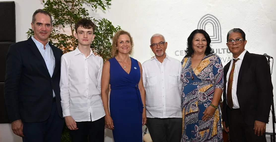 Centro Cultural Banreservas celebra coctel