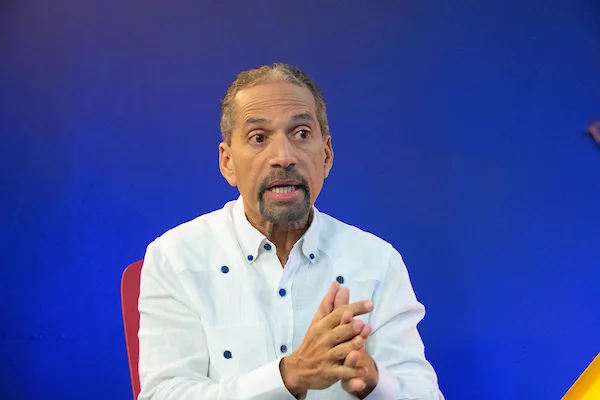 Efemérides Patrias rechaza disculpas por alteración a Himno Nacional