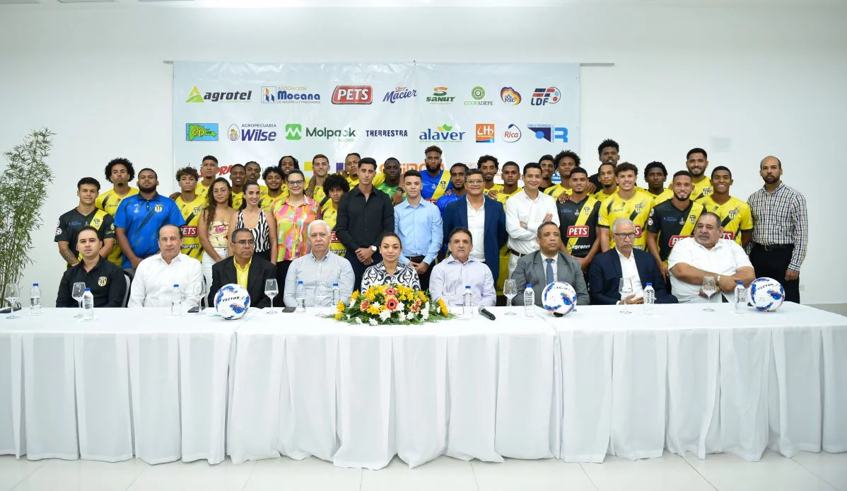 Moca FC presenta plantilla temporada 2025-2026 de la LDF